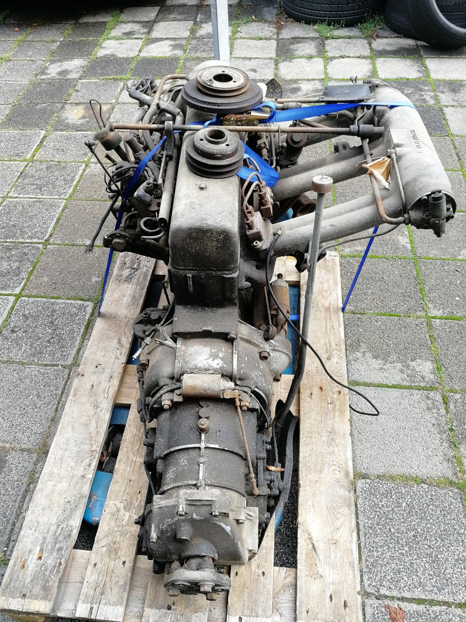 Mercedes-Benz 220 SEB M129 W111 vor und nach der Instandsetzung - VÄTH ...